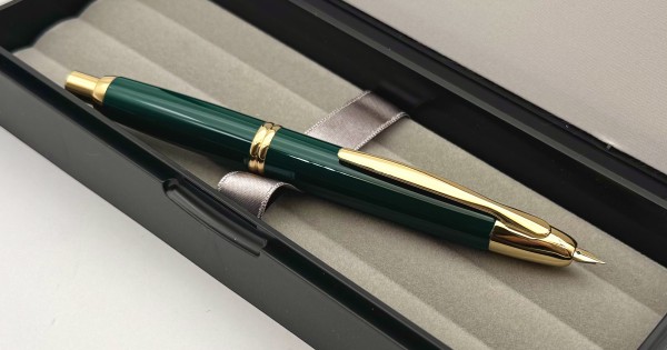 Pilot Capless Vanishing Point Green Gold Fountain Pen