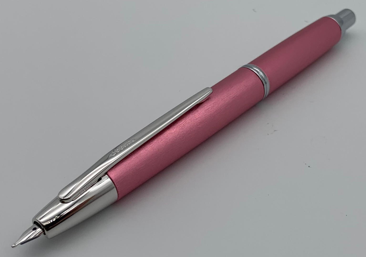 PILOT CAPLESS VANISHING POINT DECIMO 20 PINK FOUNTAIN PEN